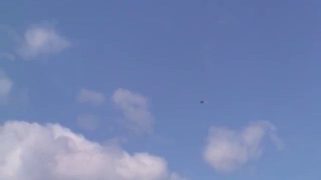 Полёт тренировочной модели высокоплана  ﹤Ленивый﹥ ,  Бахаревка  08.07.2010.