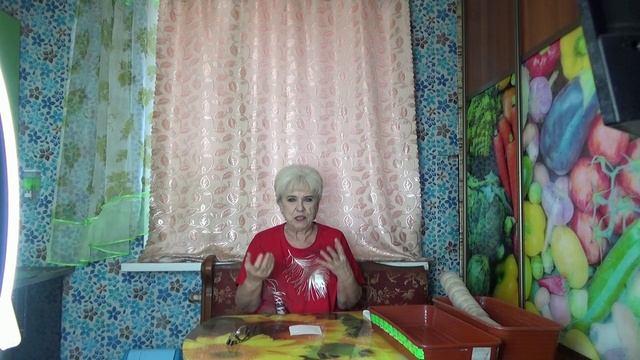 Осенью томаты не выдергиваю, а обрезаю. Ответ на вопрос зрителей.