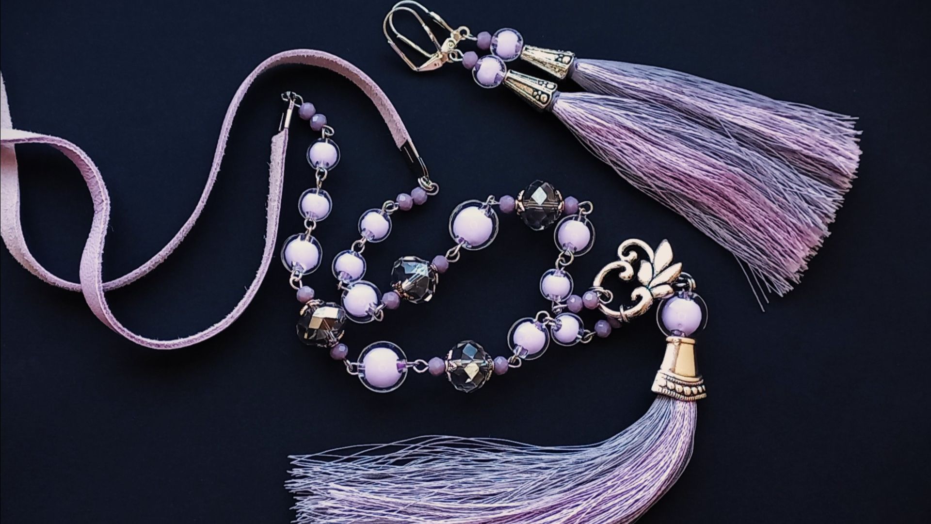 Сиренево-серый комплект с кисточками из вискозных нитей натуральная кожа (2530)