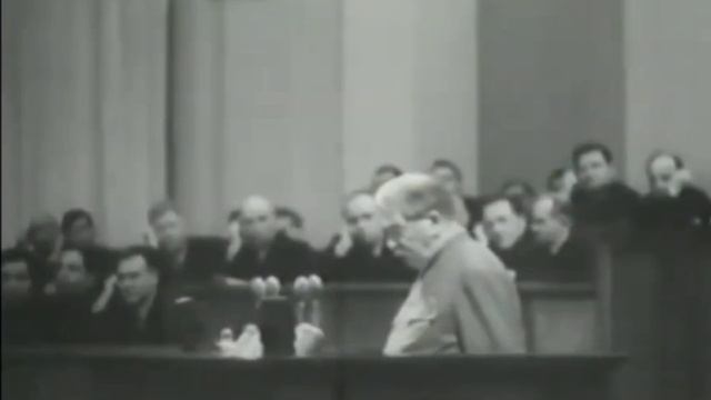 Сталин 1952 XIX съезд КПСС Сталин последняя публичная речь