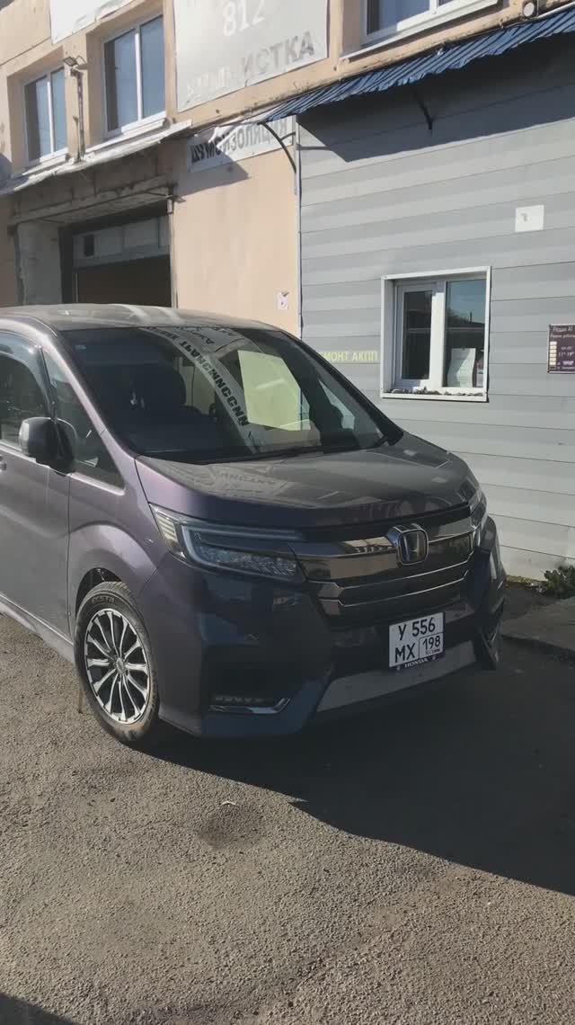 HONDA StepWGN RP-4 на проставках.