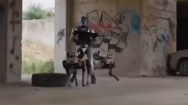 Китайская армия готовится к полностью роботизированной войне — это пока они на новогоднем концерте