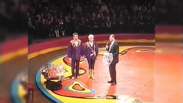 Ер - Бабушка сломала скрипт мошеннику из пенсионного фонда, пригрозив ему судом