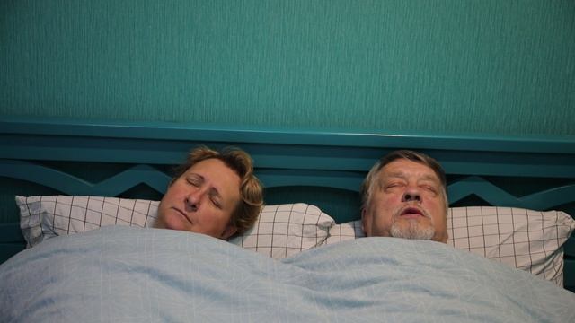 Юра и Ира - так и живём Скетч # 15 ( Люба )