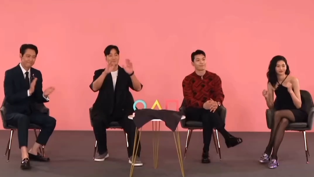 Школьные игры с актерами из «Игры в кальмара» | Вечернее шоу с Джимми Фэллоном