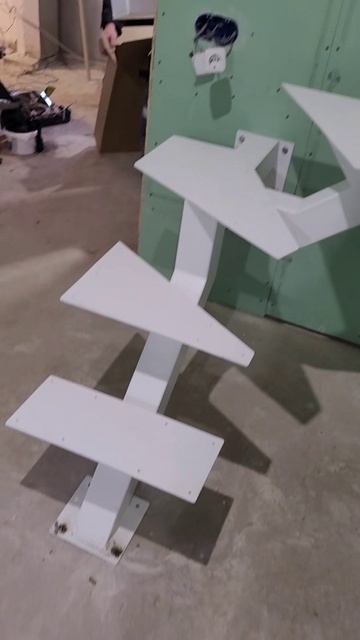 Лестница на монокосоуре I Белоснежная лестница I Лестница на металлокаркасе I Сварим Металл I Гомель