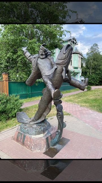 Архангельск. Проспект Чумбарова-Лучинского. Пешеходная зона для прогулок. Музей Архангельского пряни