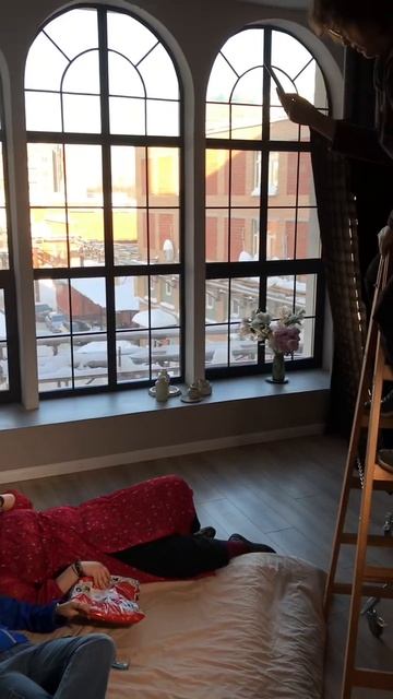 Ради красивых кадров — на любую высоту! 🎥✨