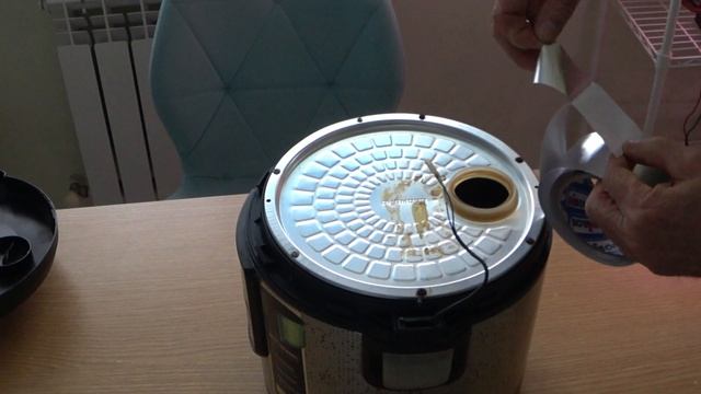 Ошибка Е 01, почему отключается мультиварка Redmond