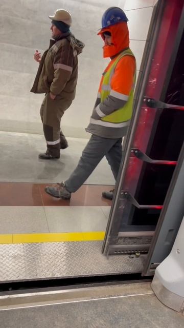 Юго-Западная: метро пришло туда, где его не ждали! Обзор.