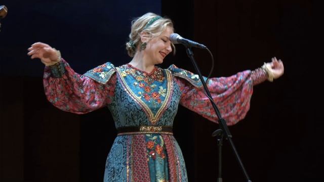 Веточка! Песня-Огонь! Александра Тушина, "ВЕЧЁРКА" (автор- В.Тимофеев)