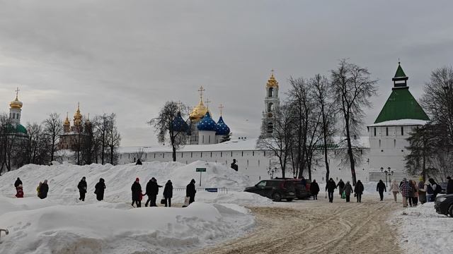 Колокольный звон в Сергиевом Посаде