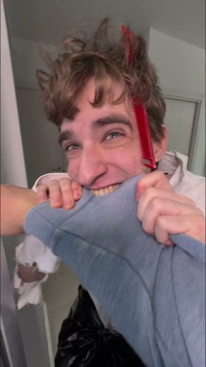 Бедный одноклассник живёт, НЕ ЖАЛУЕТСЯ😊 #comedy #memes