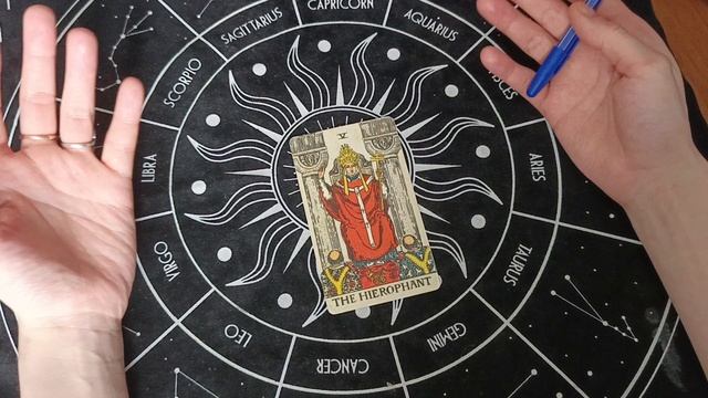 Иерофант в таро. Вопросы любви и отношения. Подробный видео разбор 🧔👑