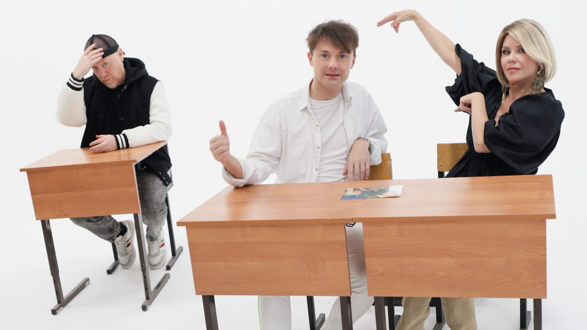 Сергей Арутюнов, Настя Макаревич & группа "Лицей", Dj Nejtrino, Иван Воробьев - Школа № 7