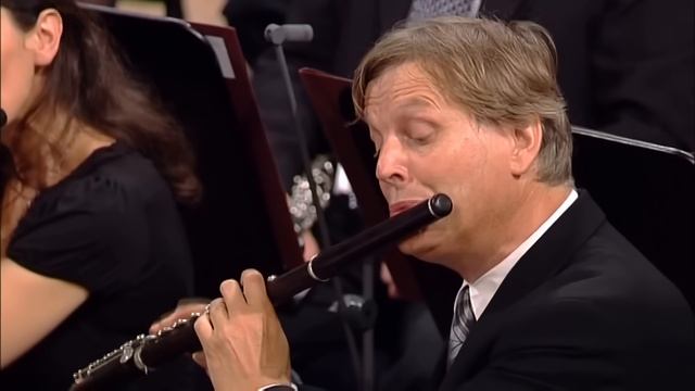 Gustav Mahler Symphony No. 1 (Lucerne Festival Orchestra, Abbado)