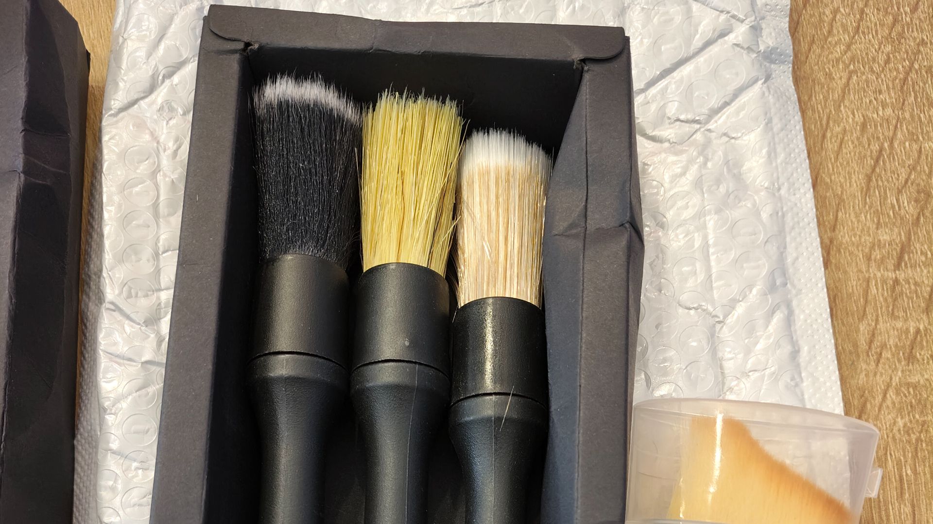 Купил на Ozon Набор для детейлинга и почистил им компьютер.