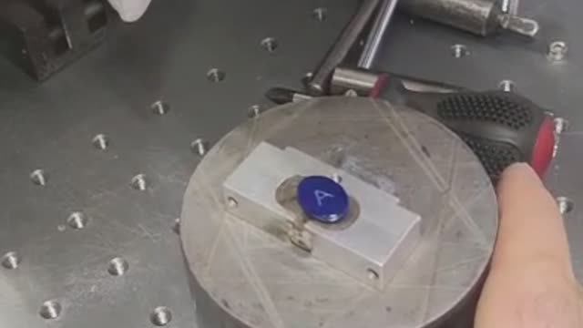 Опыты с лазером ноябрь  2025