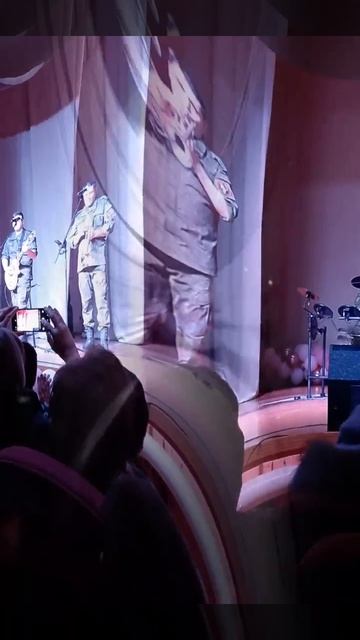 Жизнь в ярких красках наши подопечные на праздничном концерте