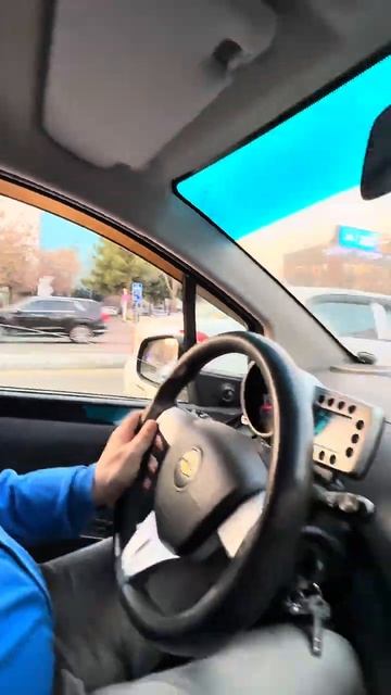 Бесплатная вода и финики для водителей. Настоящий дух Рамадана в Ташкенте 🙏🏻