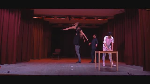 Пластический этюд "Искусственный разум".