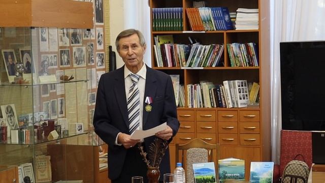 Стихотворение «Приеду к маменьке с надеждой» - исп. автор, поэт Юрий Малышев (ЛИТО "Гармония")