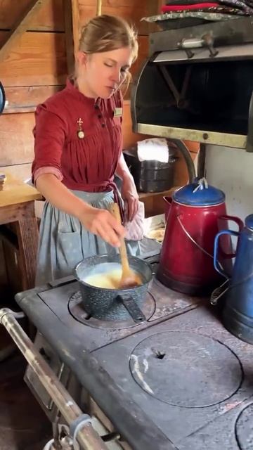 🍦 Как приготовить малиновое мороженое в 1890-х годах