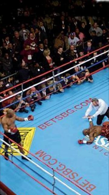 23 года назад Тайсон одержал свою последнюю победу #shorts #майктайсон #клиффордэтьен #тайсонэтьен