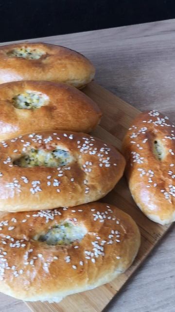 Булочки с яйцом, моцареллой и зеленым луком Видео ЗДЕСЬ ЖМИ  ССЫЛКУ на синюю-﹥﹥﹥﹥