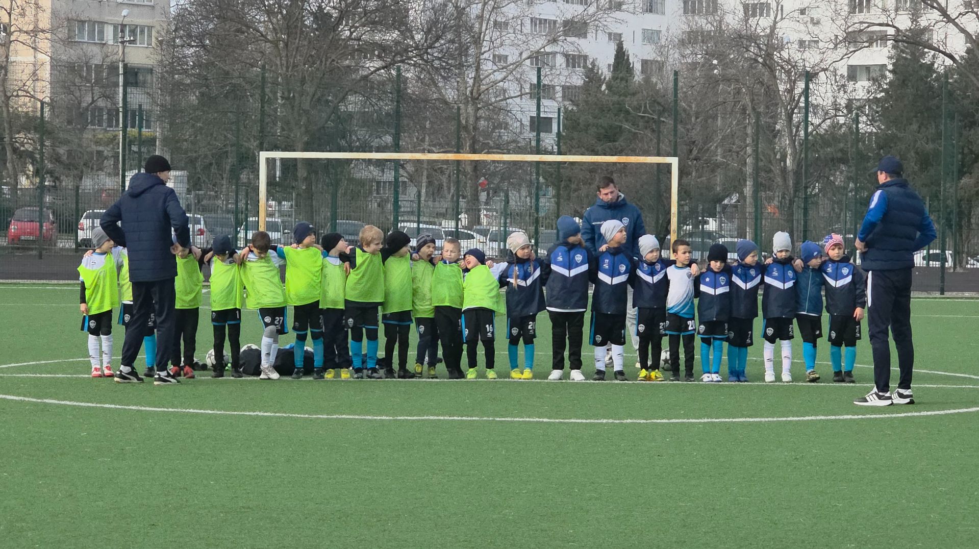 21.02.26-товарищеский матч ДСК "Фарватер" синие 2019 г. : ДСК "Фарватер" чёрные 2018 г.(1 тайм)