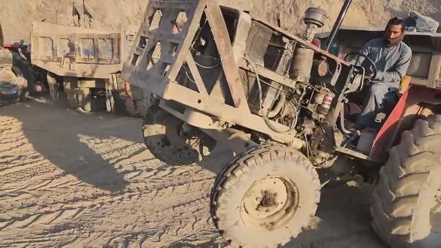Бешеные карьерные тракторы. Пакистан