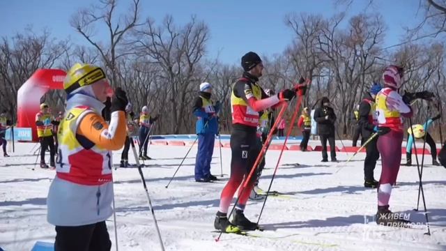 На острове Русский прошли масштабные соревнования «Лыжня России»