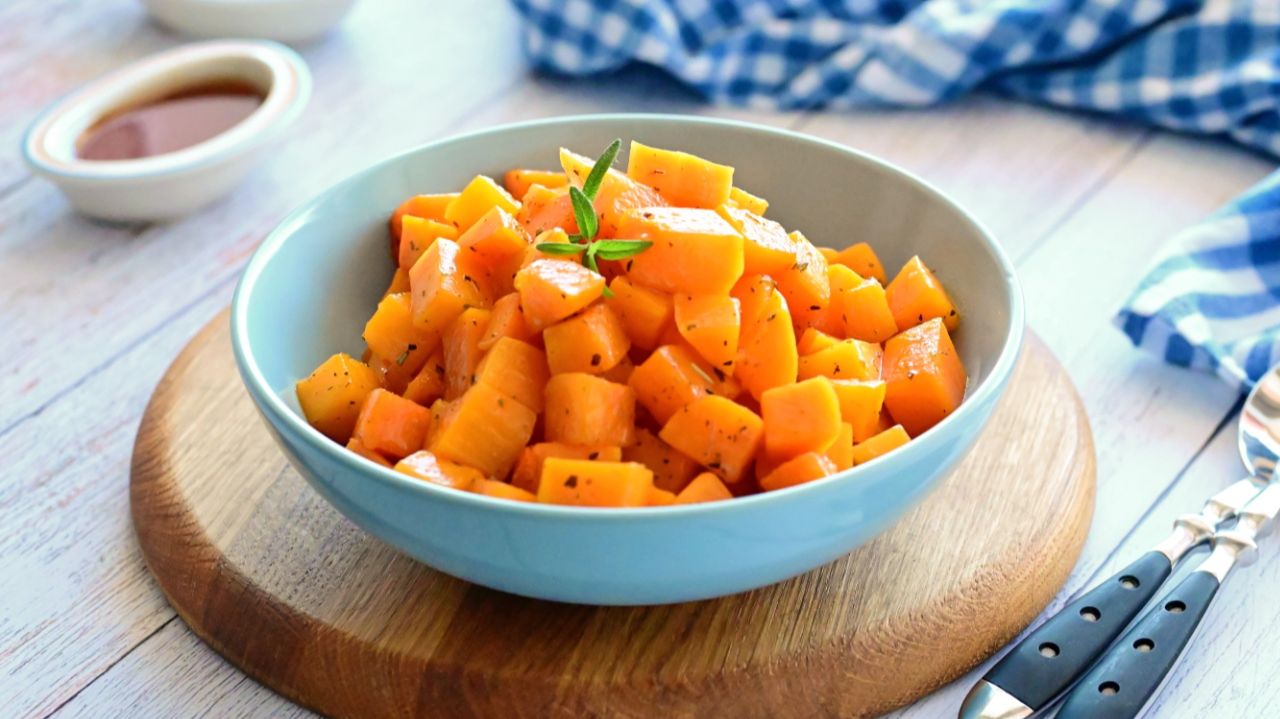 🎃 ТУШЕНАЯ ТЫКВА С МЁДОМ на сковороде! Карамельный вкус за 30 минут 🍯 Постное блюдо, тает во рту!