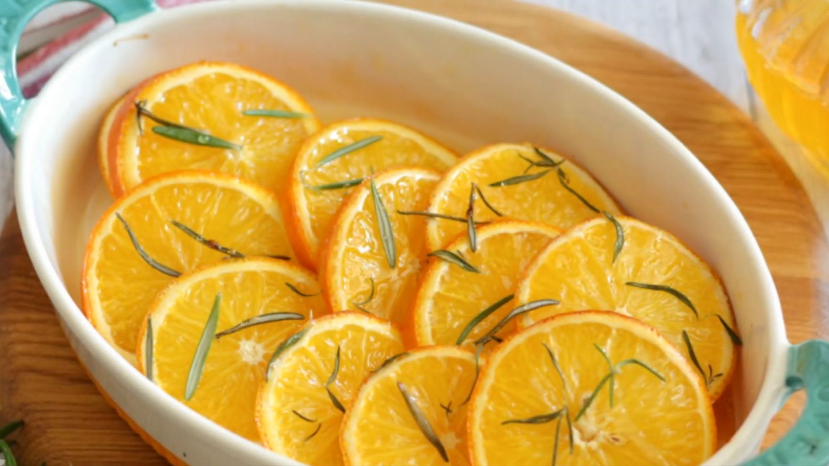 Запеченные апельсины с розмарином и медом - рецепт на Eda.video