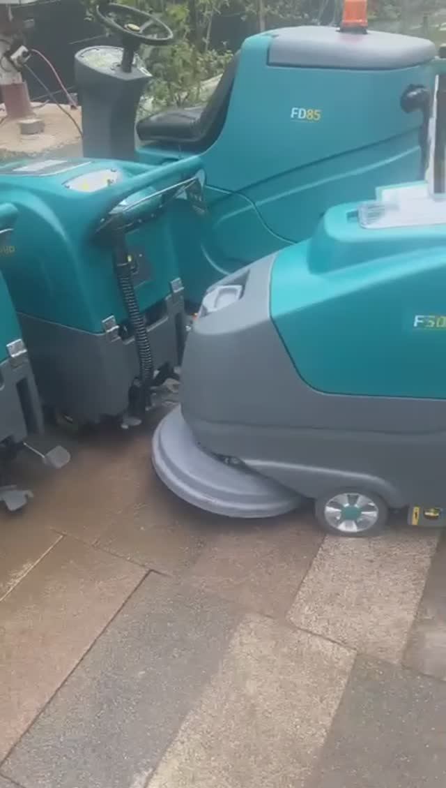 Поставка поломоечных машин Wellland в ЖК «Событие»