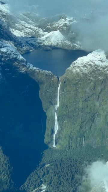 Водопад Сетерленд и озеро Квилл в Новой Зеландии