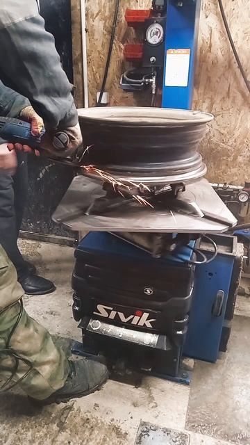 Очистка и цинкование ободов диска.