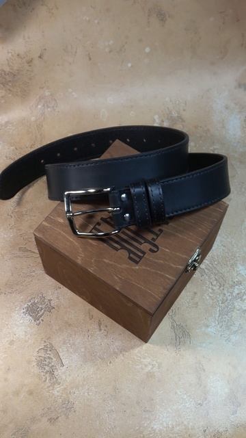 Работа с кожей Vacchetta Nero #shorts #кожа #ремень #ремесло #craft