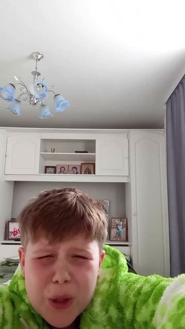 Блогер: 1 сезон 2 серия "Кувырки"