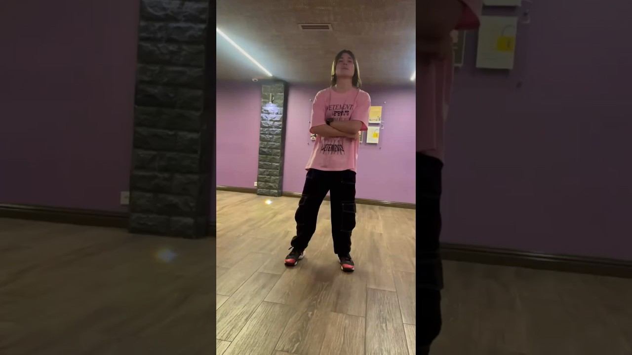 Танец Кто круче танцует  #танцы #танец #dance
