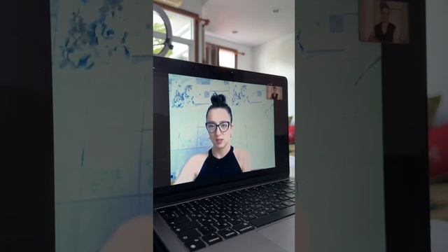 Как официант стала Авитологом и работает онлайн?