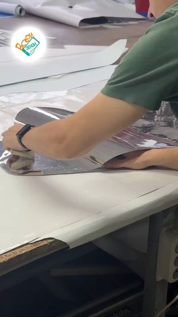 Праздничная атмосфера с плёнками GRAFIX METALLIZED