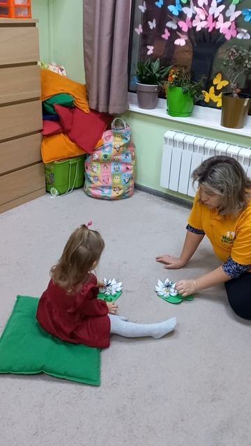 На занятии Музыка для самых маленьких с Мневой И.Н.