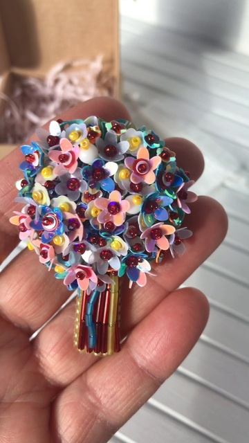 Брошь из бисера Весенний букет 💐