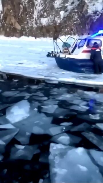 Спасение туристов на Байкале