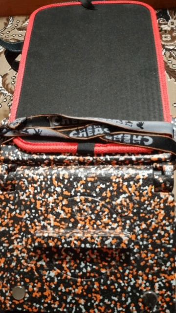 Приорбрел под мой спортивный ящик коврик для комфортного сидения. Сейчас будет комфортно рыбачить🎣