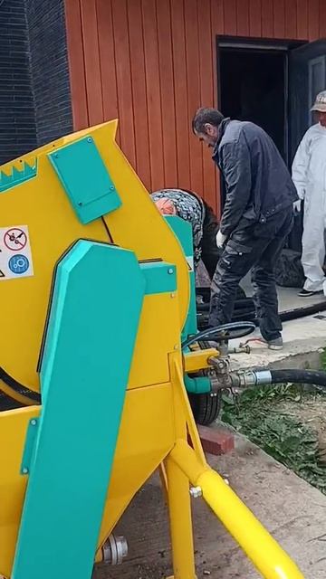 Подготовка растворонасоса к запуску.