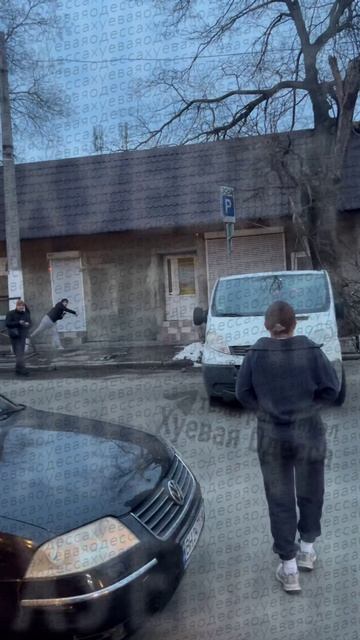 Под градом камней.