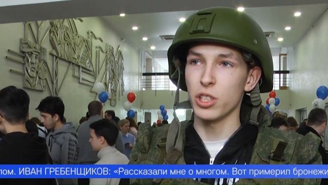 Несколько единиц специальной военной техники было стянуто в центр Первоуральска