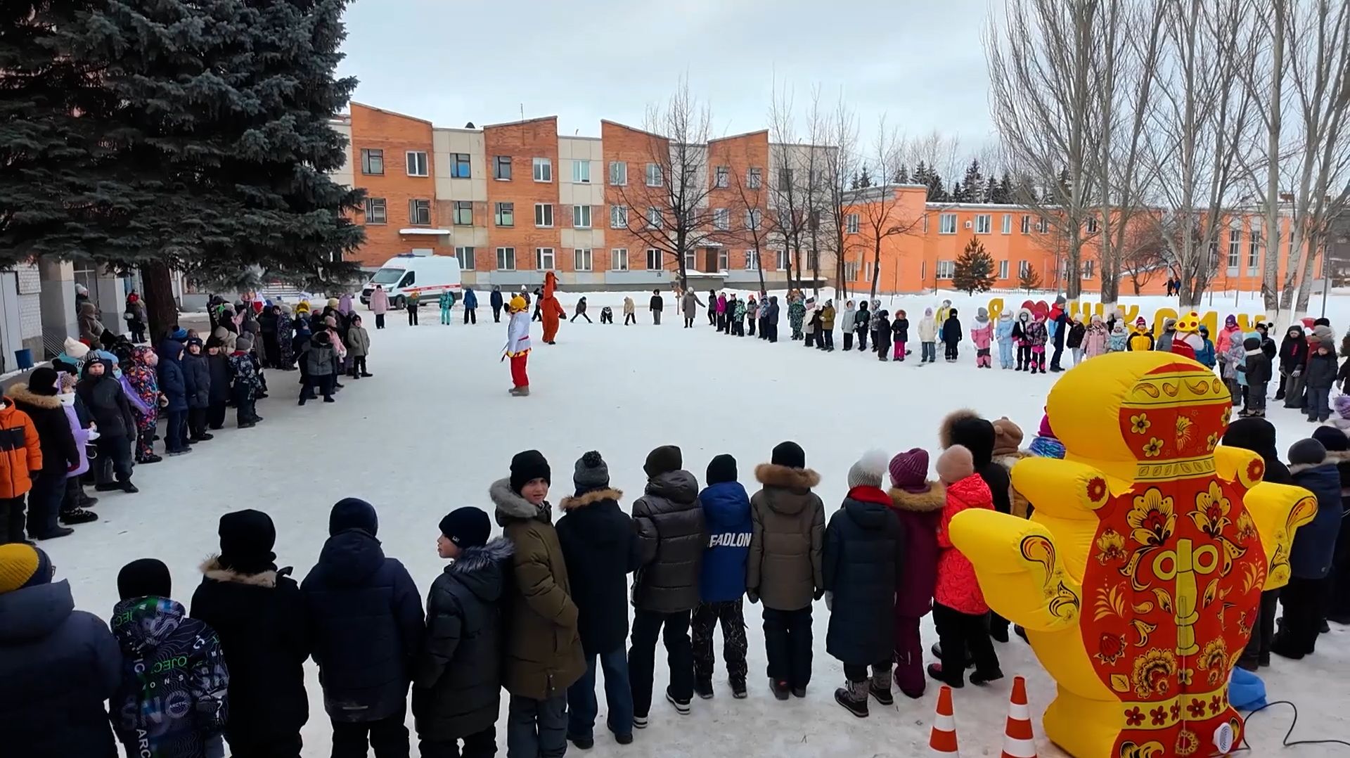Ученики школы № 6 отпраздновали Масленицу